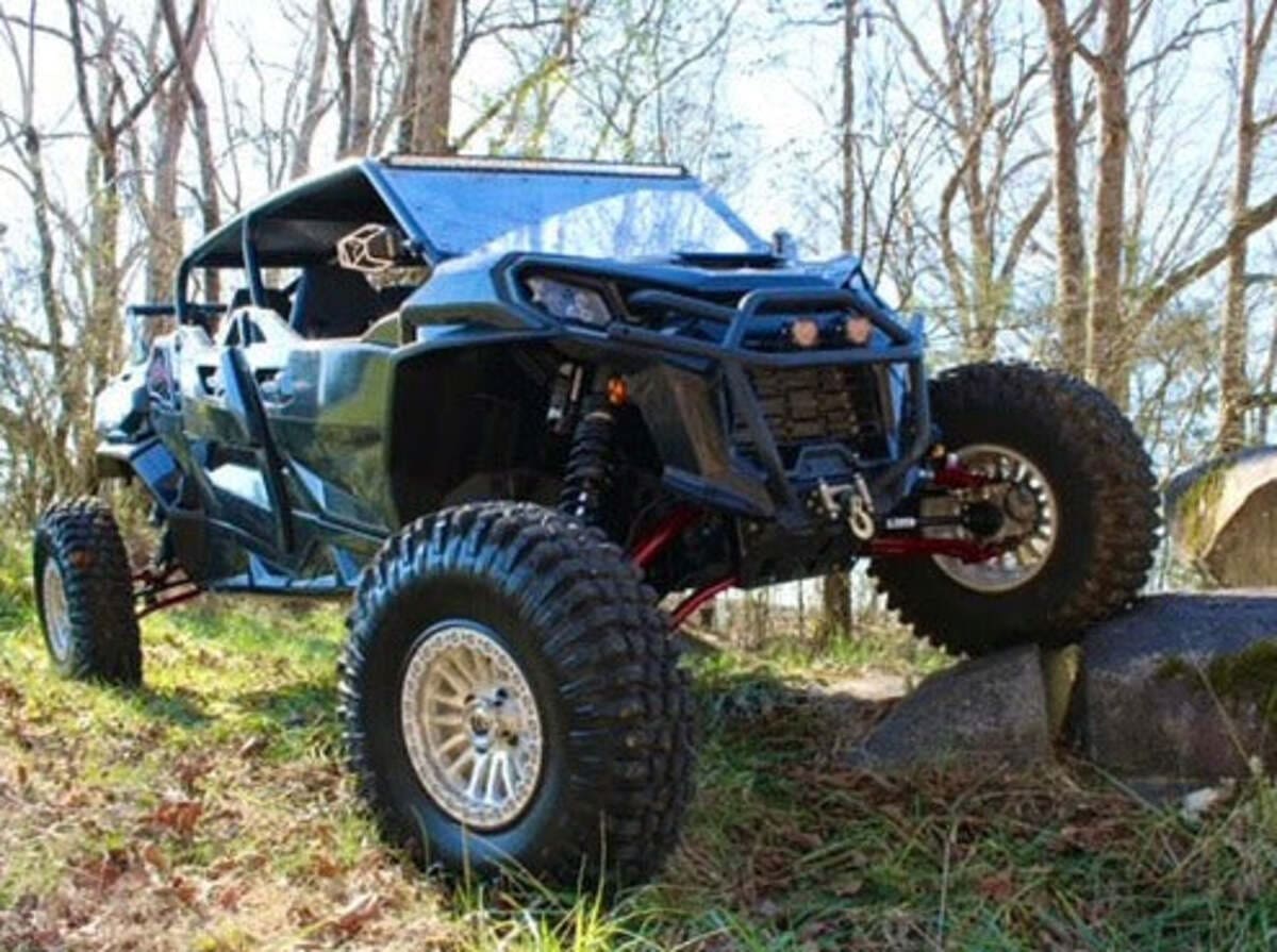 Moorhead Offroad Can-Am Commander Long Travel Kit